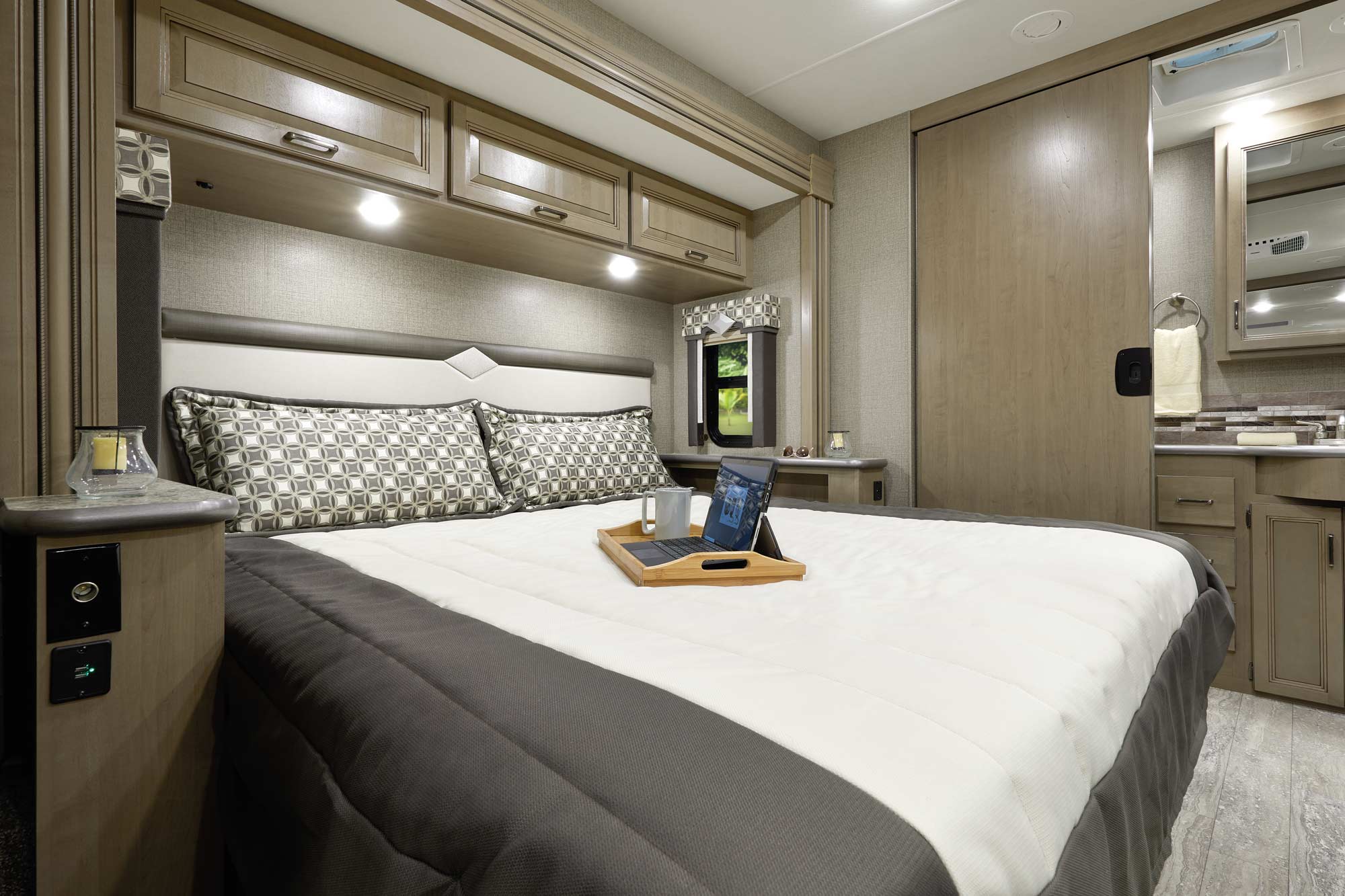 Hurricane Class A Motorhomes | Thor Motor Coach